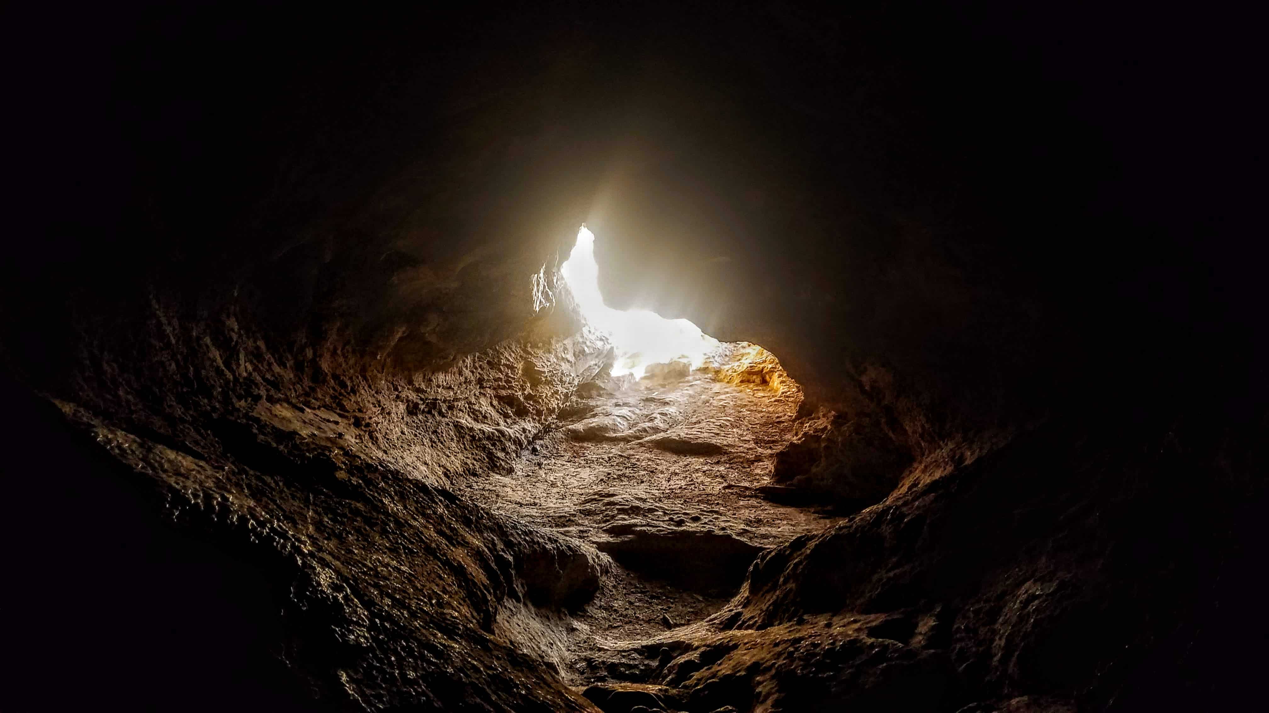 Sandia Mountains: Sandia Cave | Southwest Experiences